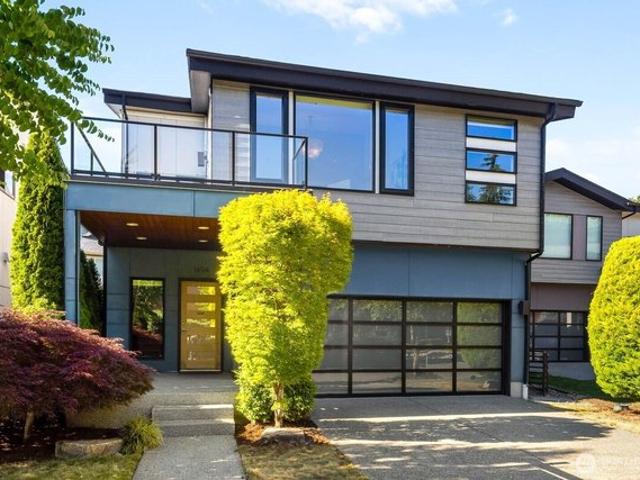 1494 14th Pl NE, Issaquah, WA 98029