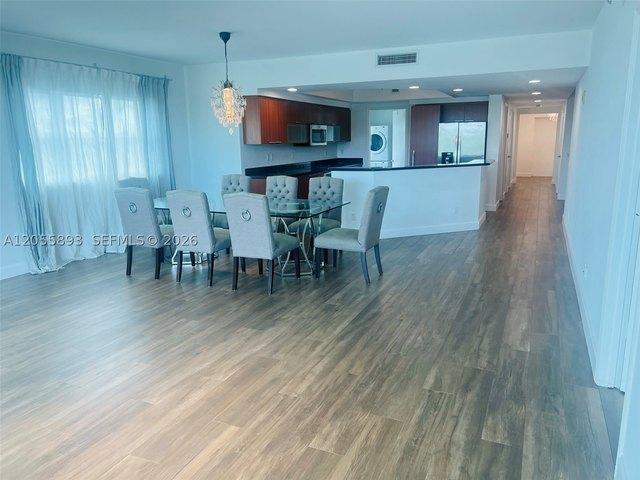 14951 Royal Oaks Ln Apt 409, North Miami, FL 33181