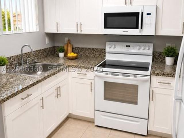 14951 SW 82nd Ln Unit 17 502, Miami, FL 33193