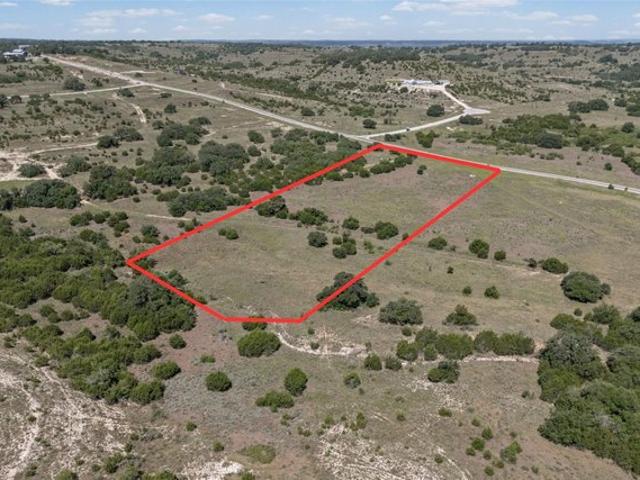 1495 Majestic Hills Dr, Blanco, TX 78606