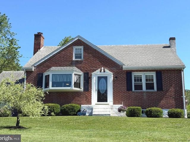 1495 Cedar Hill Rd, Pottstown, PA 19464