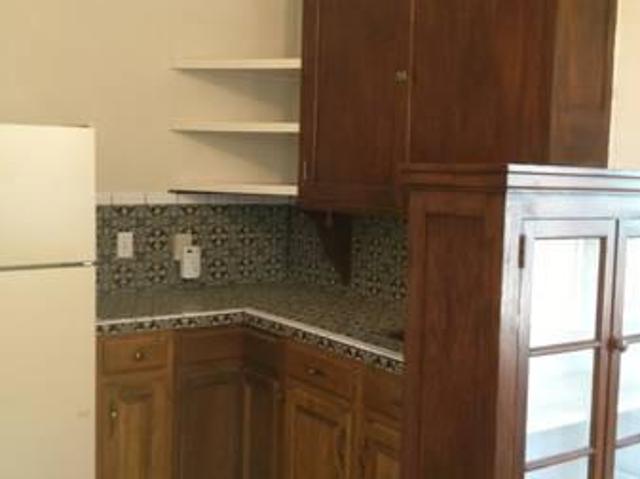 $1495 / 500ft² Large Studio Apt