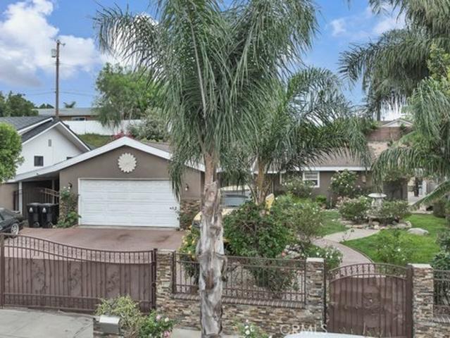 14962 Genoa St, Sylmar, CA 91342