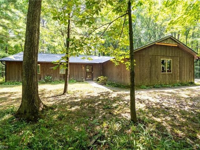 14969 Cowley Rd, Columbia Station, OH 44028