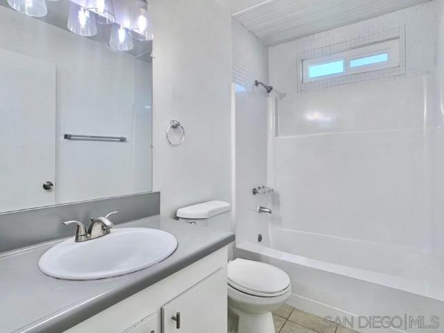 1496 Oakdale 2