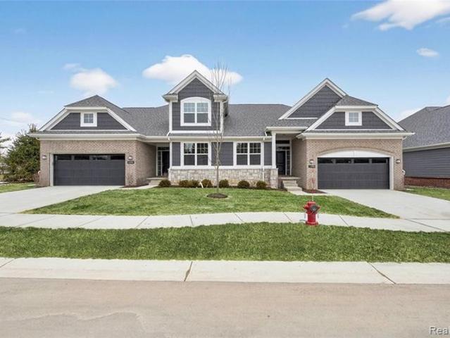 1496 Turner Dr Unit 1, Commerce Township, MI 48390