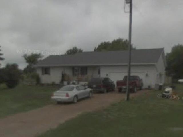 1496 W Blackmore Rd, Mayville, MI 48744