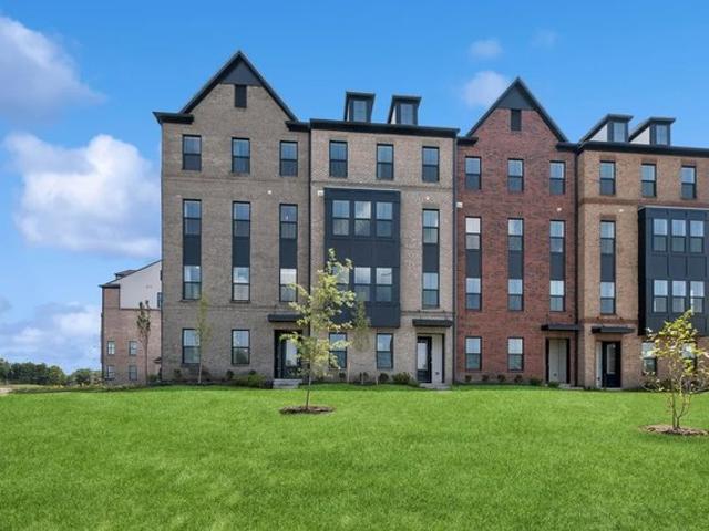 14973 Deco Cir, Chantilly, VA 20151