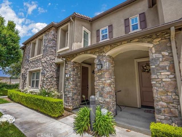 14975 S Highland Ave #14, Fontana, CA 92336