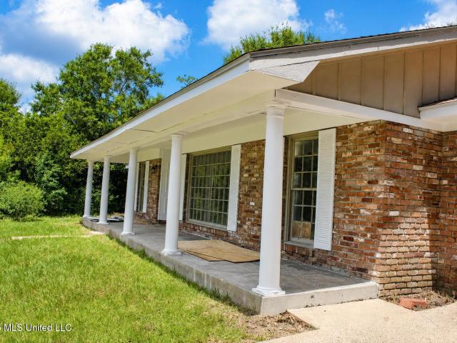 14976 Angela Drive