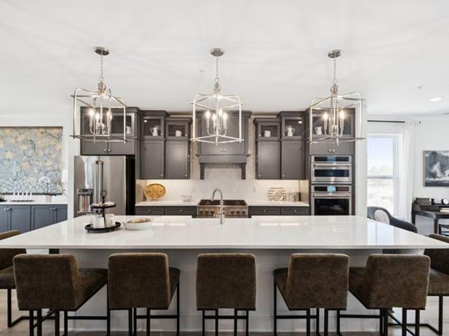 14978 Deco Cir, Chantilly, VA 20151