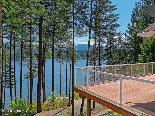 14979 N Shenandoah Dr, Hayden, ID 83835