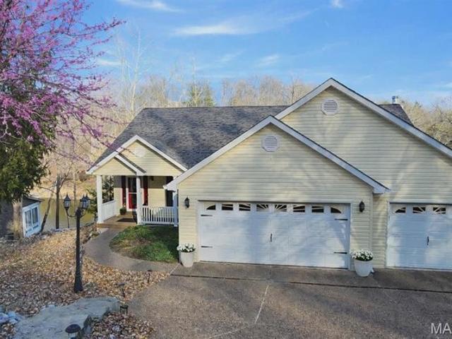 1497 S Lake Sherwood Dr, Marthasville, MO 63357