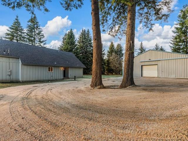 14981 Highway 2, Laclede, ID 83841