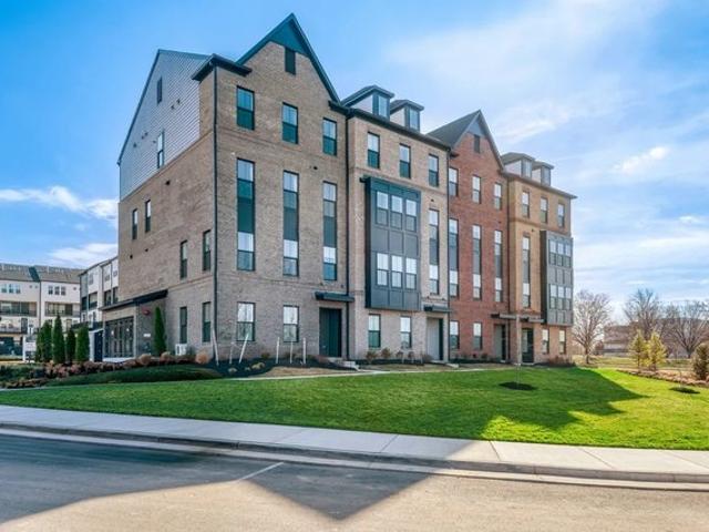 14987 Deco Cir, Chantilly, VA 20151