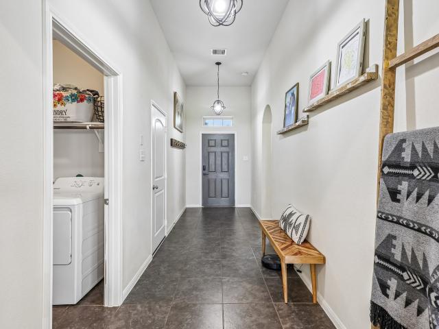 1498 Foshee Court