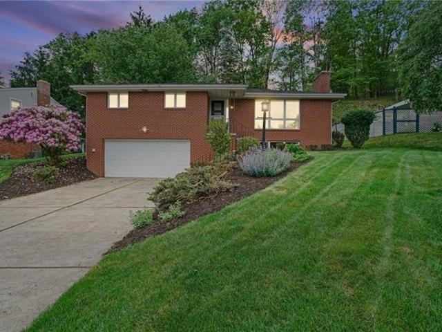 1498 Parkview Dr, Allison Park, PA 15101