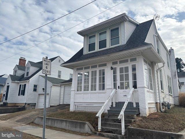 1498 W Poplar Ter, York, PA 17404