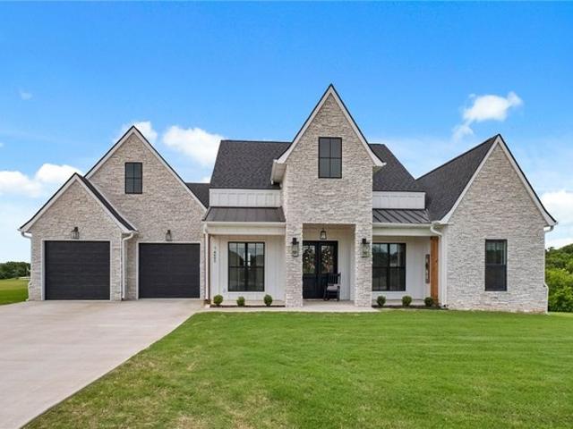 14993 Southern Vw, Siloam Springs, AR 72761