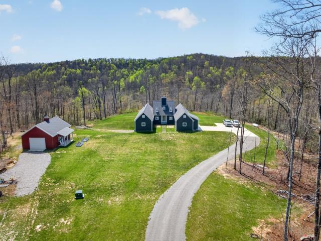 1499 Doe and Fawn Ln