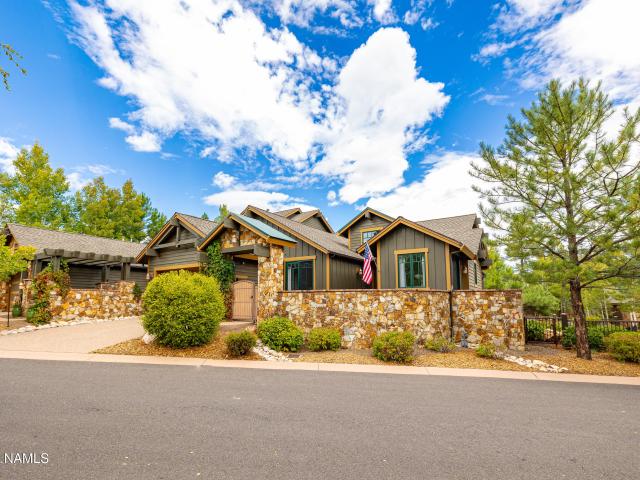 1499 E Castle Hills Dr, Flagstaff, AZ 86005 | MLS #203049