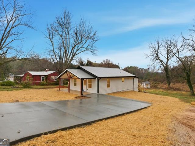 1499 E Tugalo St, Toccoa, GA 30577