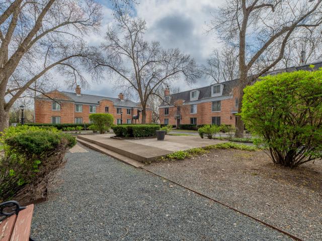 1499 Shermer Rd, Unit 203E, Northbrook, IL 60062 | MLS #12619 | Compass