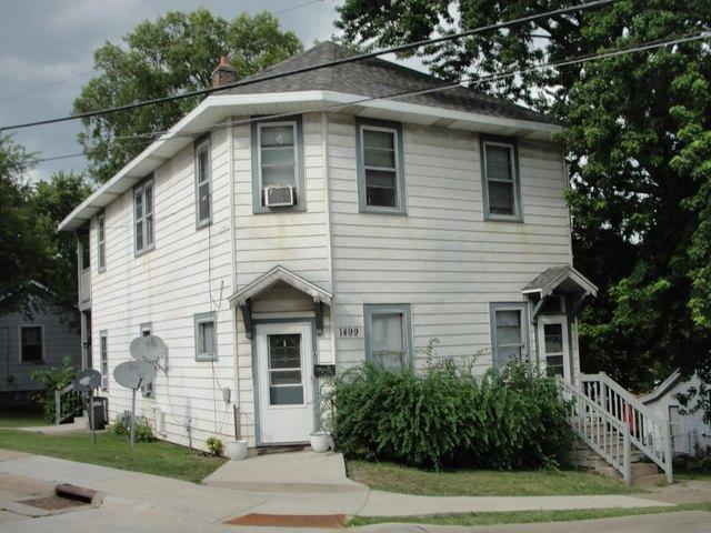 1499 W 3rd St, Dubuque, IA 52001