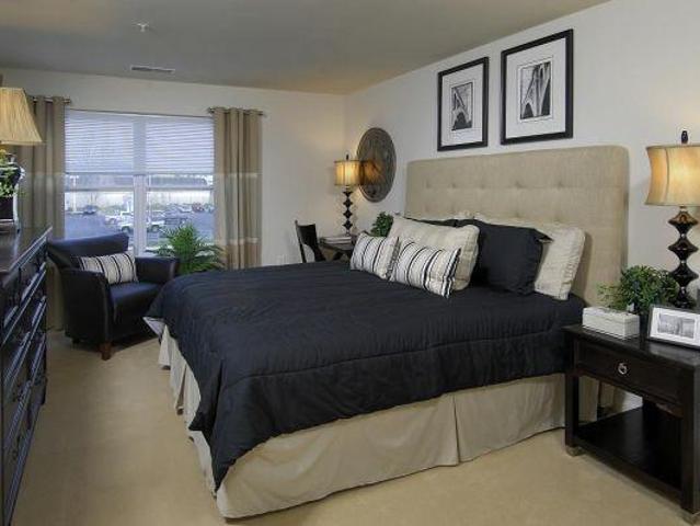 $1499 / 2br 1100ft² Last day of Savings! 1 month free rent + Apple iPad or 1 yr LA Fitness Ashbury Courts Laurel MD
