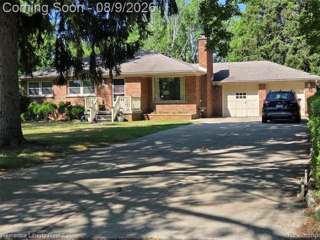 14901 Lyons St, Livonia, MI 48154
