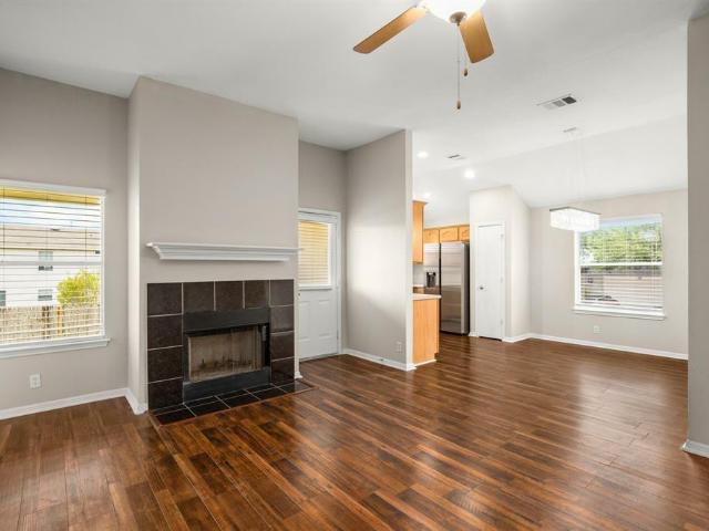 14901 Nuttall Dr