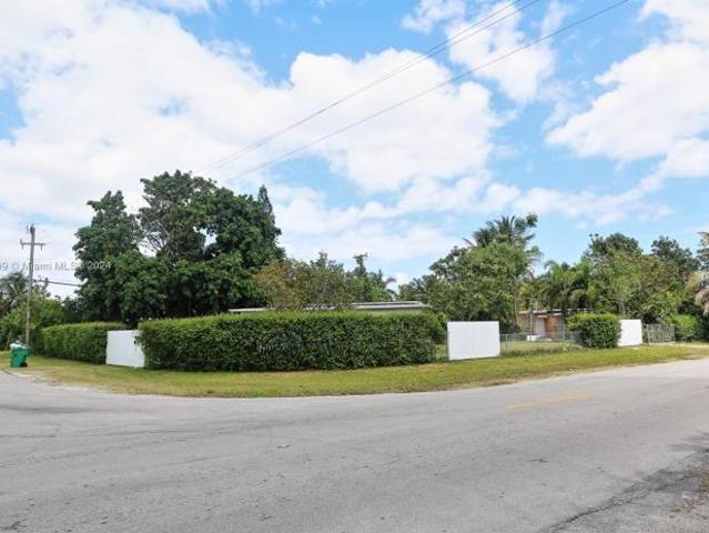 14901 SW Harding Ln, Homestead, FL 33033