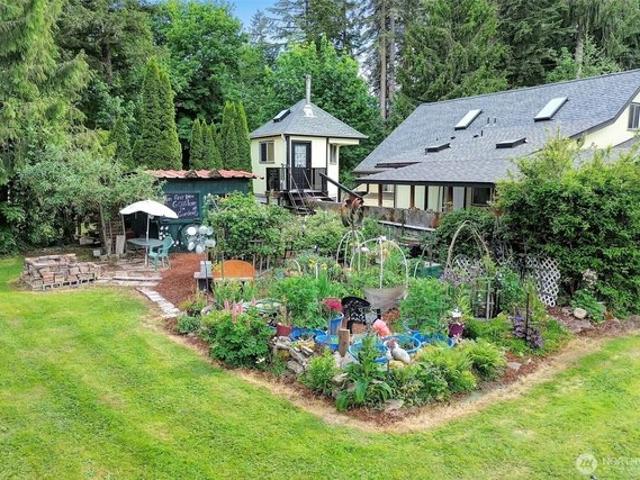 14902 Turner Rd SE, Rainier, WA 98576