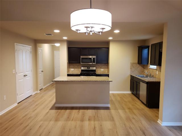 14905 Harkness Pass
