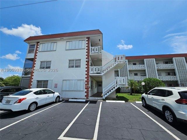 1490 NW 43rd Ave Apt 301, Lauderhill, FL 33313