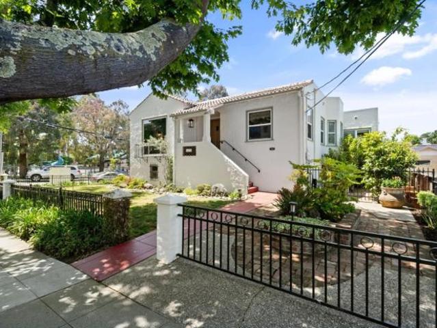 1490 Oak Grove Ave, Burlingame, CA 94010