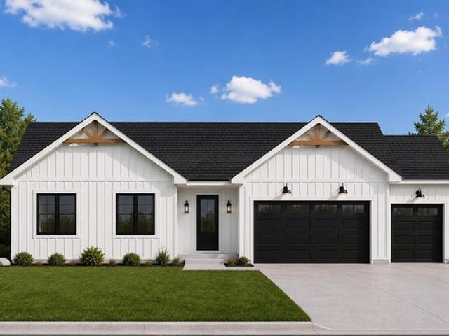 1490 Oban Way, Traverse City, MI 49696
