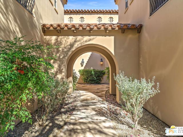 1490 Yermo Drive