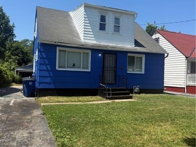 14913 Lotus Dr, Cleveland, OH 44128