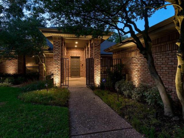 14913 Oaks North Drive