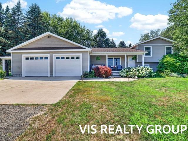 14911 Groenevelt Rd, Spring Lake, MI 49456