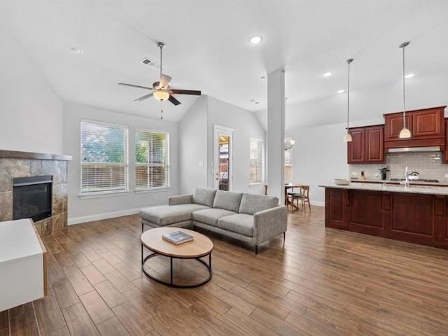 14917 Gentry Drive