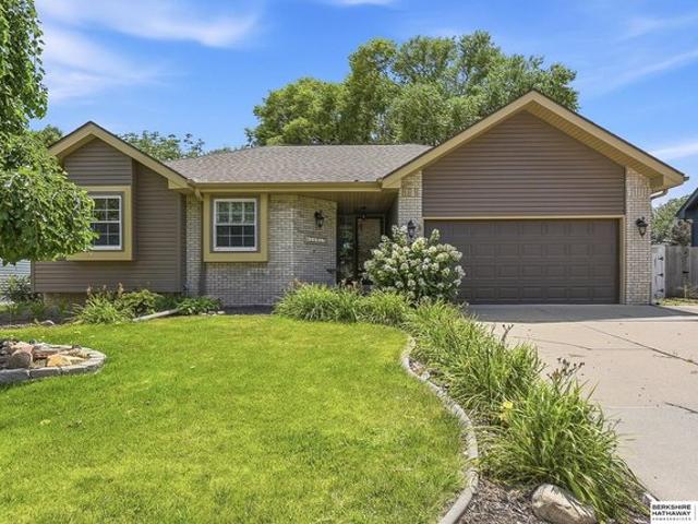 14917 H St, Omaha, NE 68137