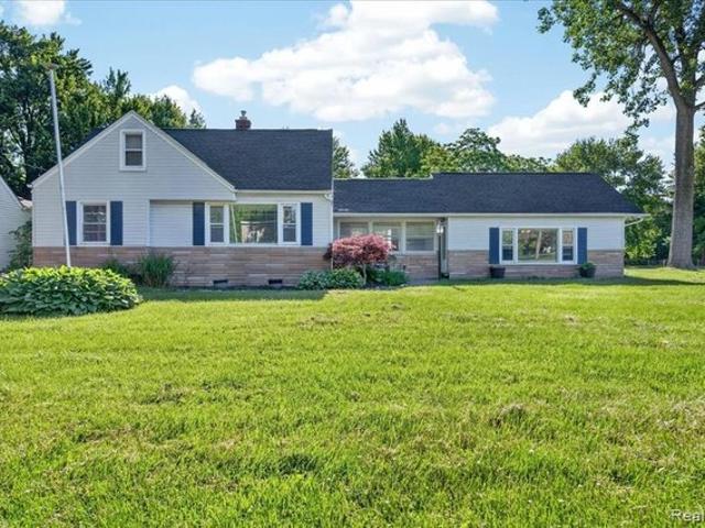 14916 Alexander St, Livonia, MI 48154