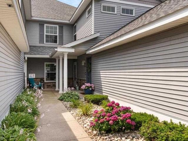 1491 Castle Dr, Petoskey, MI 49770
