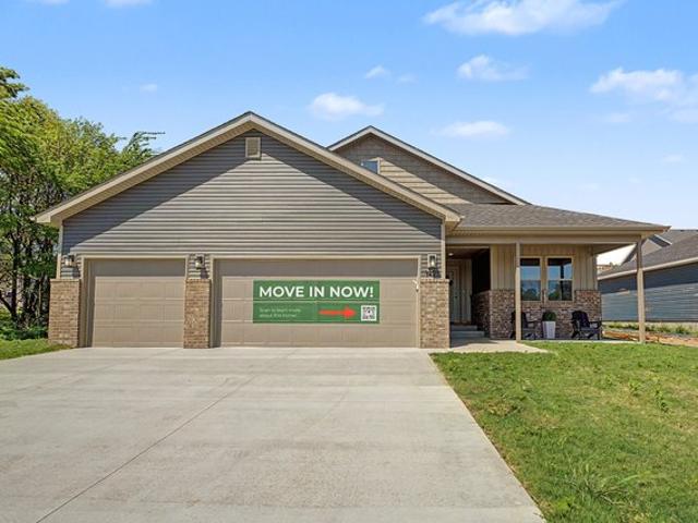 1491 E Charlton St, Republic, MO 65738