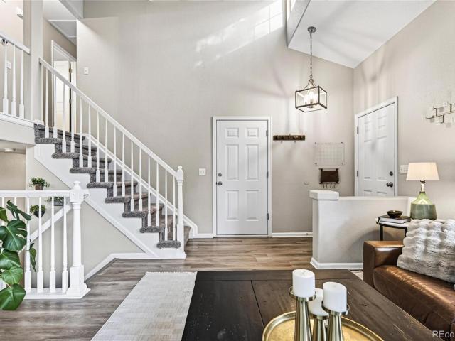 1491 Laurenwood Way