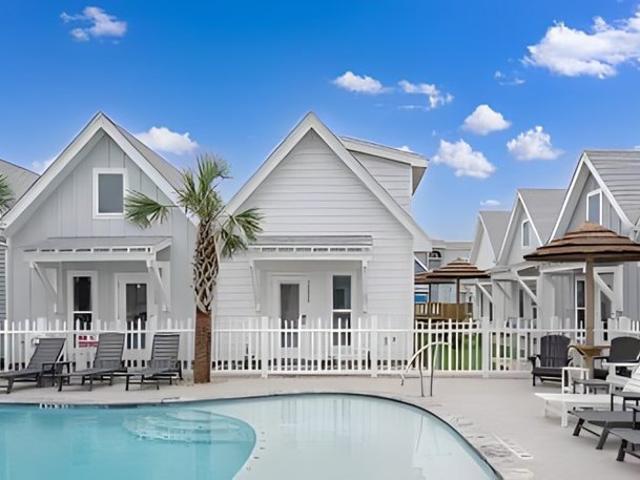 14924 Smugglers Cove Dr, Corpus Christi, TX 78418