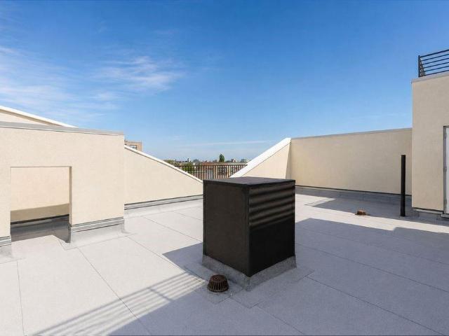 1492 East 12th Street, Unit 3A