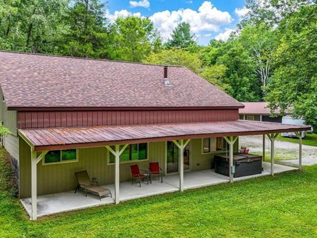 14933 Rhoads Rd, Logan, OH 43138
